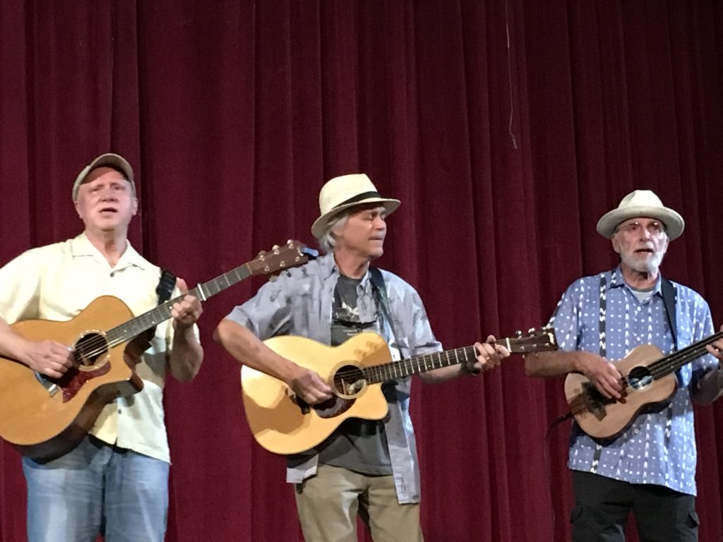 Eustis, Florida: Lake County Folk Festival – The Paths of Discovery
